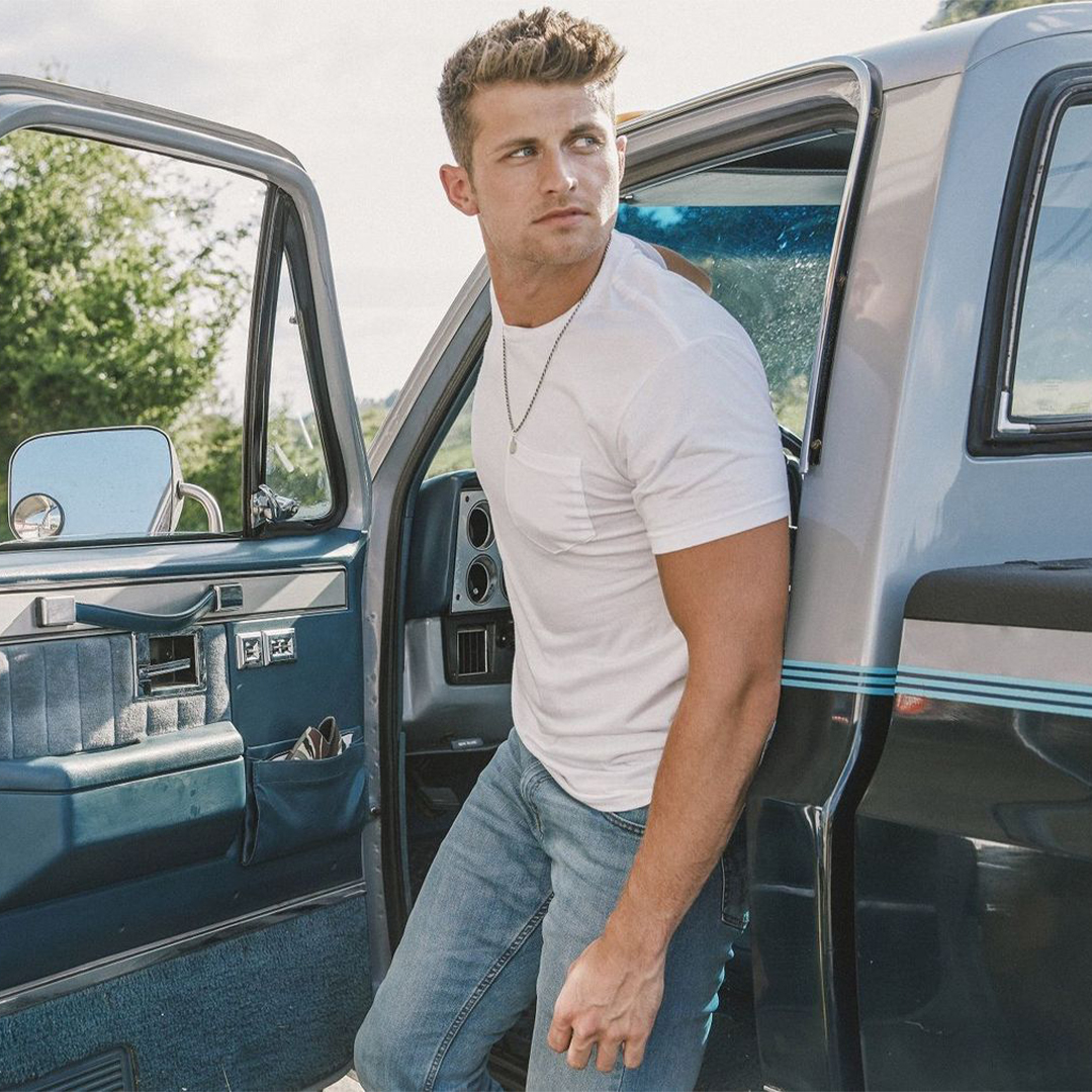 With R&B Country Vibe, Sean Stemaly Beckons in “Come Back to Bed” | Big ...