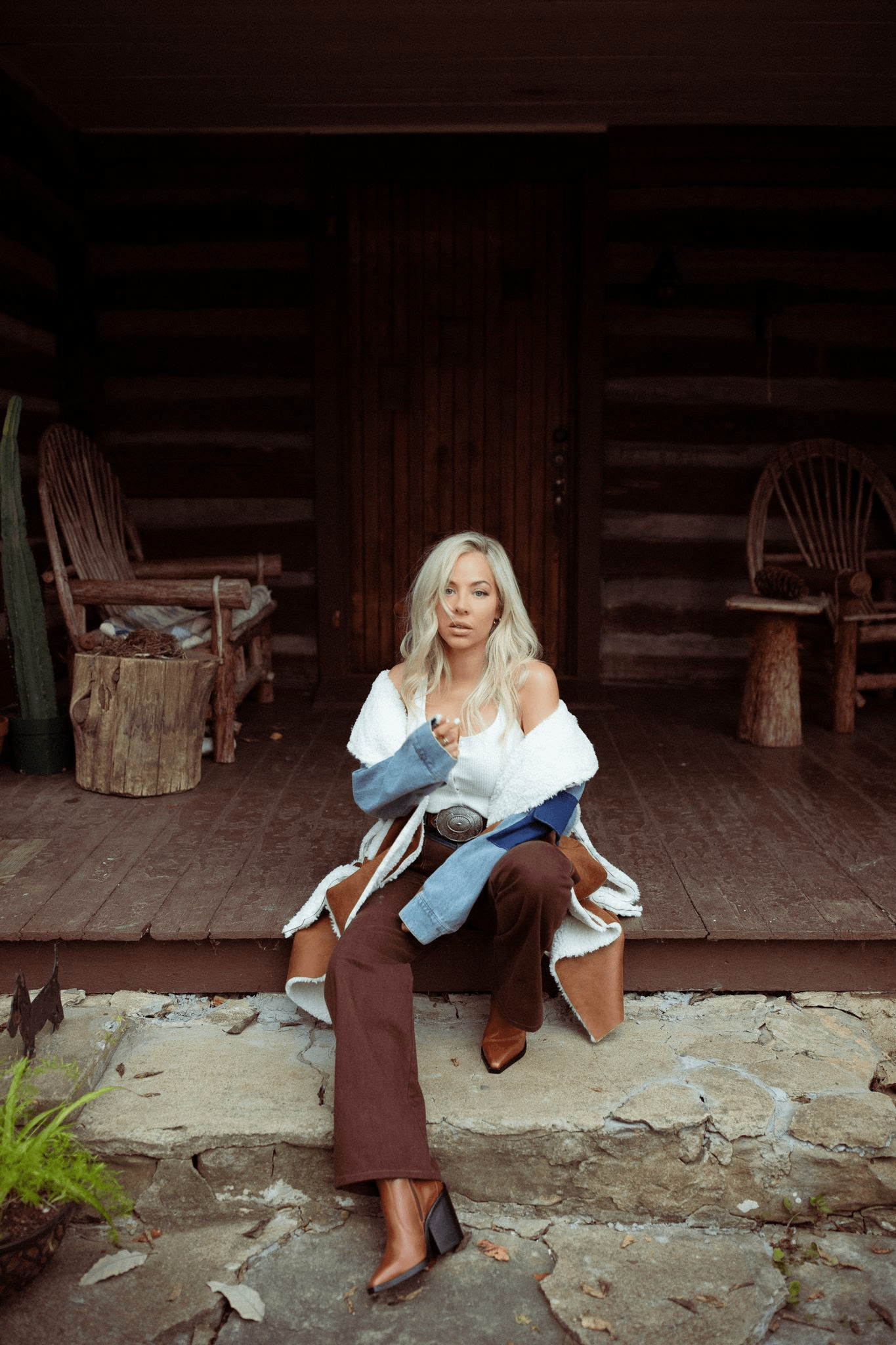 MACKENZIE PORTER SETS BIG LOUD RECORDS DEBUT ALBUM NOBODY'S BORN WITH A ...