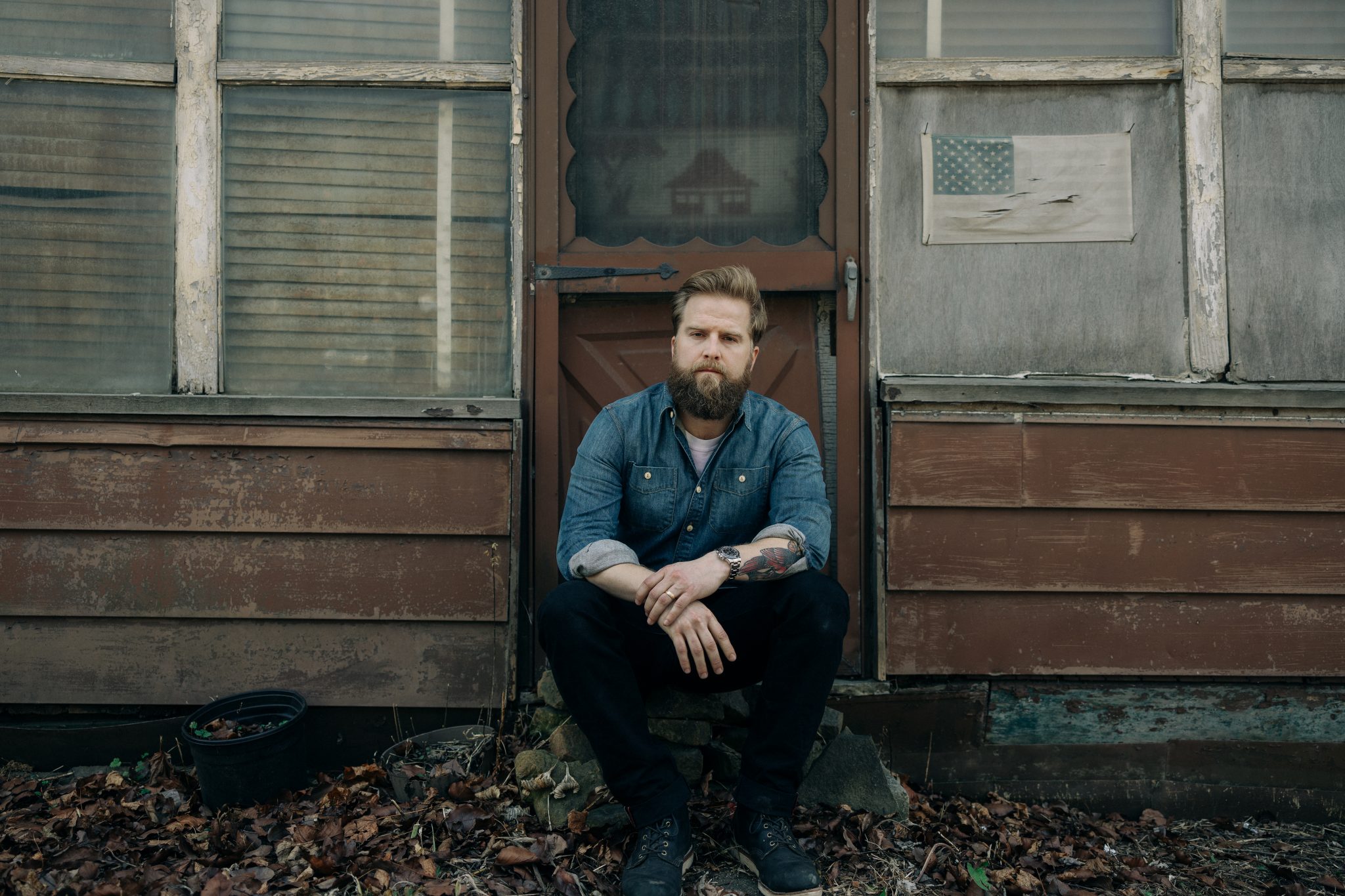 CHARLES WESLEY GODWIN'S 7-SONG EP LONELY MOUNTAIN TOWN OUT TODAY VIA ...