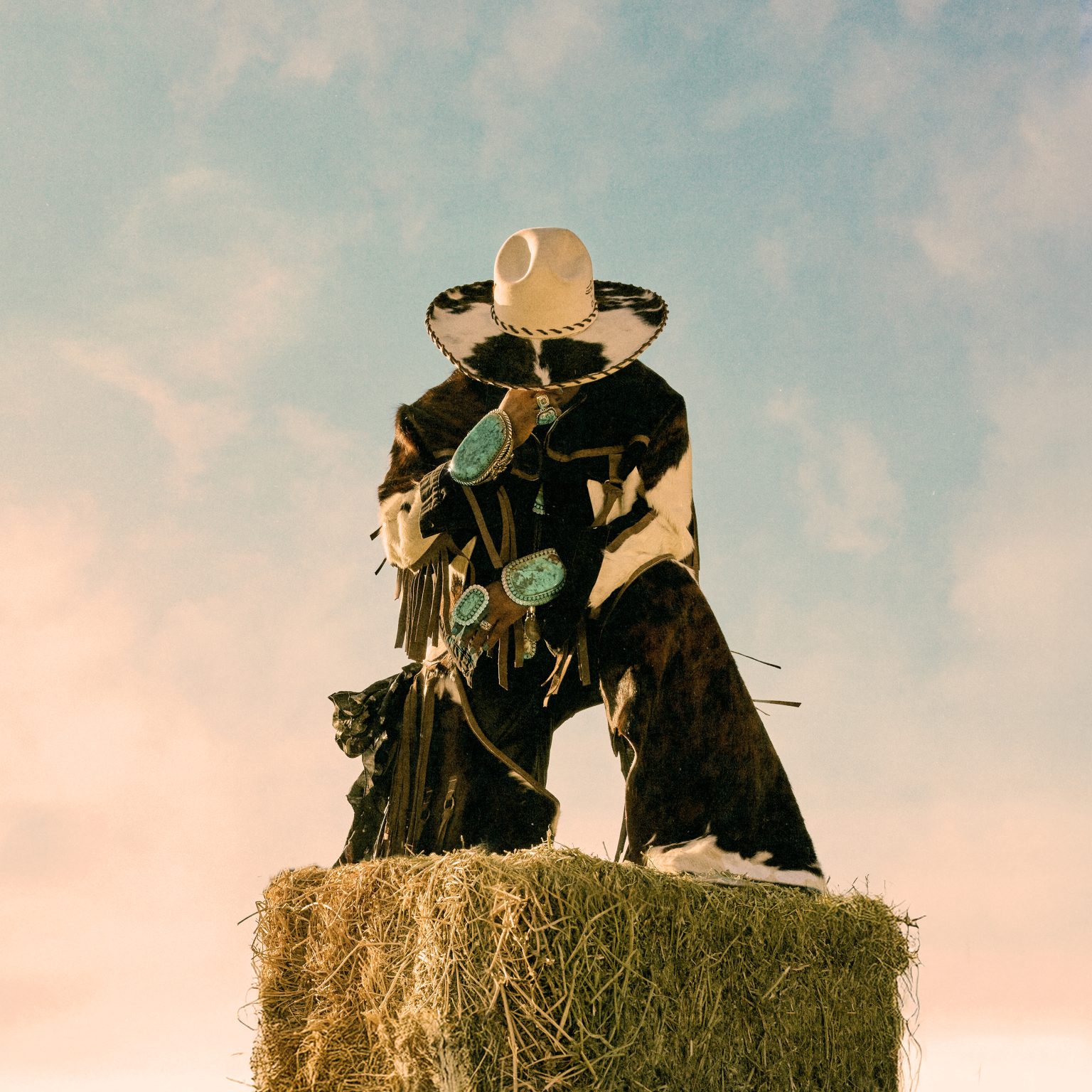 GRAMMY®-NOMINATED SINGER-SONGWRITER INK DROPS “HOEDOWN” | Big Loud